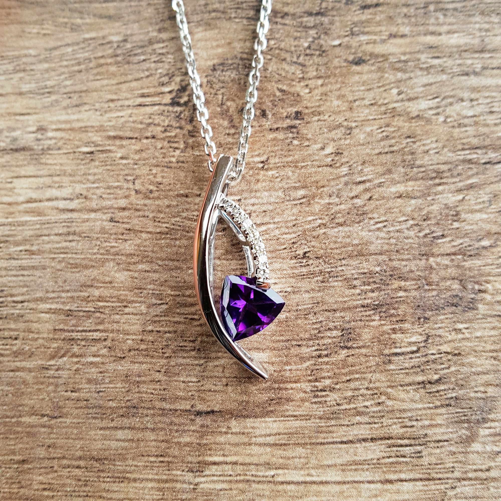 "Tiana" 14k White Gold Arizona Amethyst Pendant – Sami's